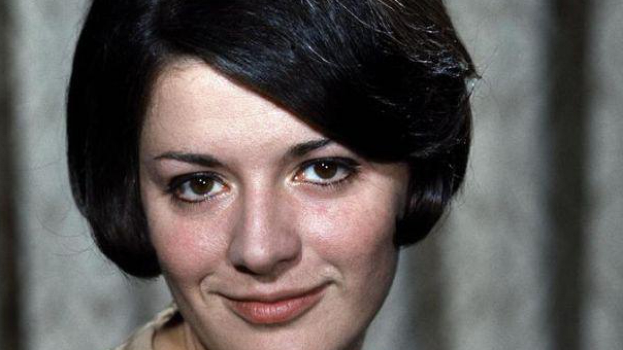 Grande voix de la télévision et de la radio, l'ancienne speakerine Anne ...