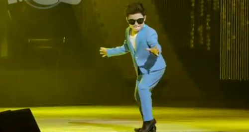 Mini Psy et le Gangnam Style